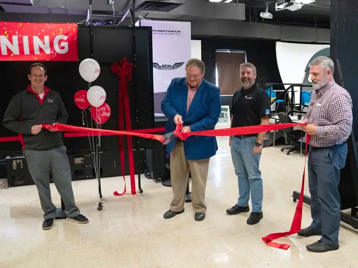 USA University Welcomes Canadian Flight Training Device | Halldale Group